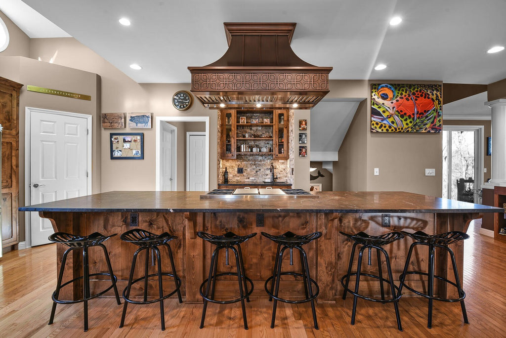 Colonial Kitchen with Copper Extractor – Custom Copper